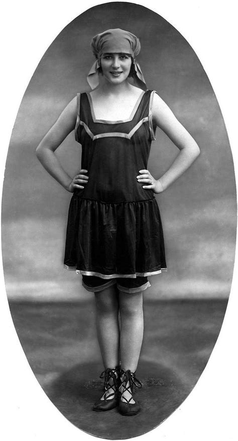 1920s Swimsuit Photo Vintage Beachwear Vintage Fashion Vintage