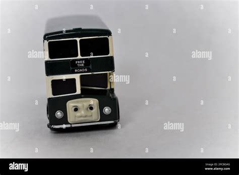 Green Bulgy Bus Thomas The Tank Engine Die Cast Motorised Vehicle Toy