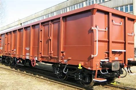 انجام ۴۰ درصد تعمیرات واگن‌ های باری کشور در اراک