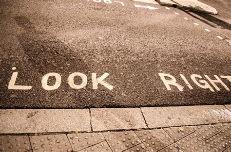 무료 이미지 모래 번호 벽 아스팔트 기호 선 흙 단색화 레인 모양 노면 4928x3264 18205 무료 이미지 Pxhere