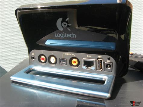Logitech Squeezebox Touch Pending Sale Photo Canuck Audio Mart
