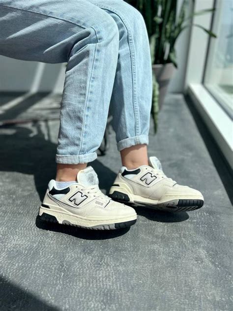 Кросівки New Balance 550 — ціна 2500 грн у каталозі Кросівки Купити жіночі речі за доступною
