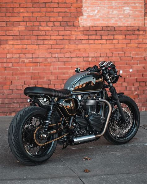 Pin By Émilie Martin On Motos Custom Bikes Cafe Racers Cafe Racer Triumph Cafe Racer