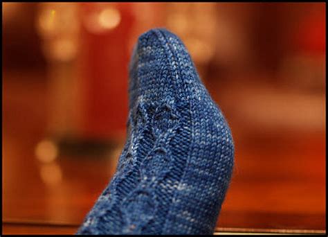 Ravelry Sinuosity Pattern By Knitting Nonstop Dawn Matkovic