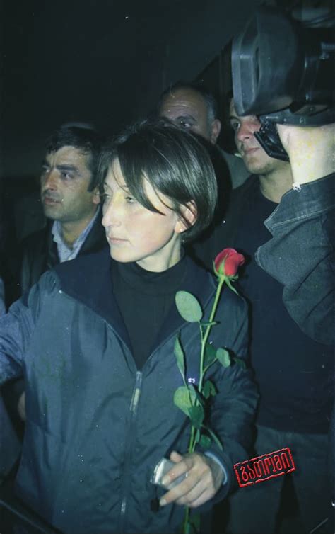 დედამიწის გარშემო Added A New Photo დედამიწის გარშემო