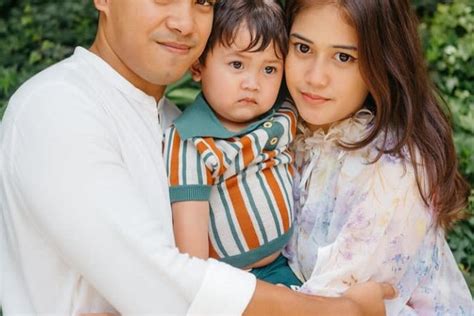 Profil Biodata Ruce Nuenda Mama Ebra Lengkap Ig Umur Asal Tiktok Rucenuenda Pekerjaan Dan