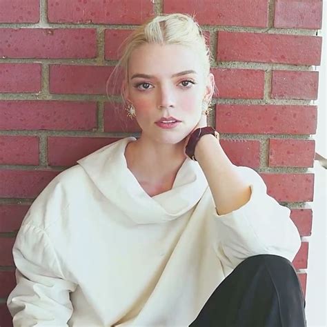 Anya Taylor Joy For Wwd Weekend