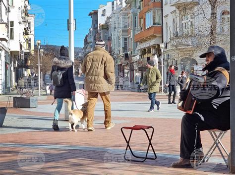 Средната избирателна активност към 9 30 часа на частичните местни избори в районите „Одесос“ и