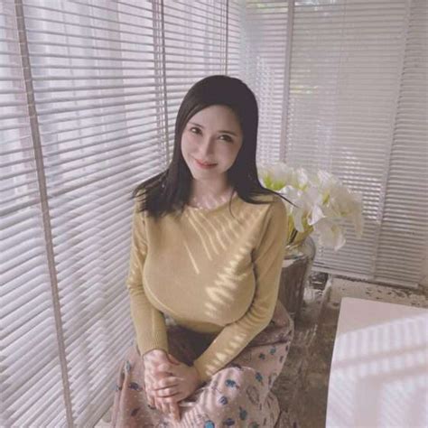 How Much Does Anri Okita Earn From Onlyfans Age Bio Wiki Height