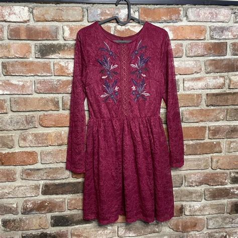 Francescas Maroon Floral Embroidered Lace Dress Depop
