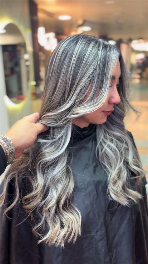 Transforma Tu Cabello Para El 2026 Con Mechas Color Tiktok