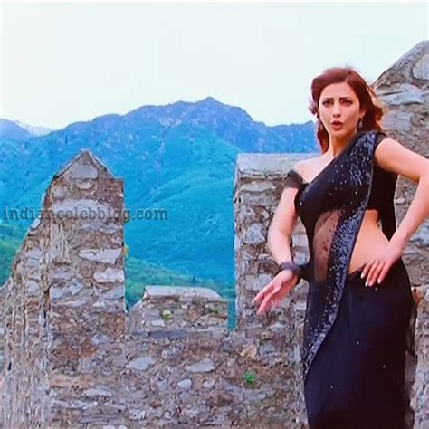 Shruti Haasan Sexy Saree Navel Song Yevada Telugu Movie Hd Caps