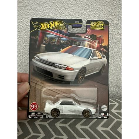 Hotwheels Nissan Skyline Gt R32 Set Boulevard Japan Card Shopee Malaysia