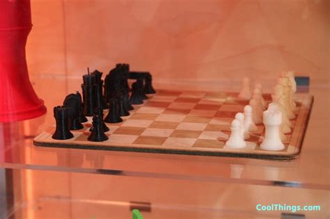 Makerbot Replicator Can 3d Print Two Color Loaf Sized Objects