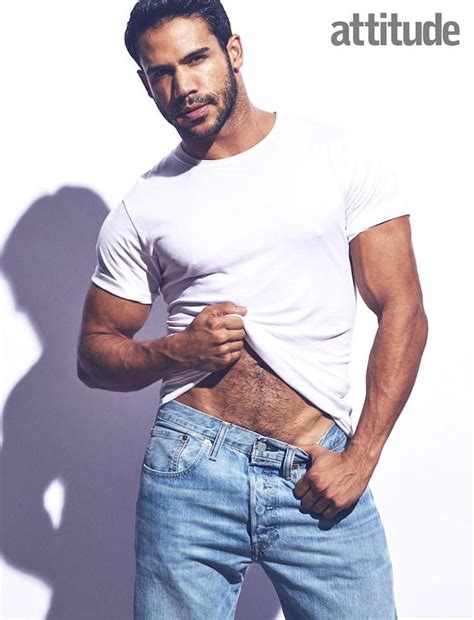 Model Watch Britneys Backup Dancer Willie Gomez Sizzles In Sexy