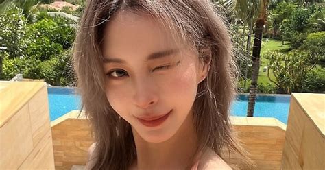 발리 여행 연하 남친♥ 한예슬 군살 제로탄탄 수영복 자태