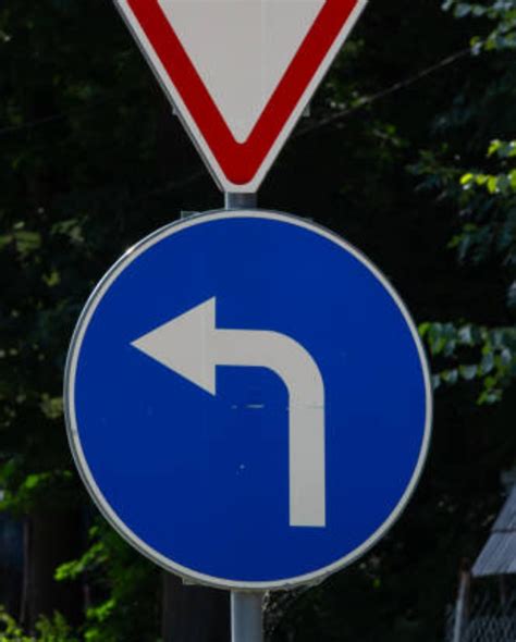 Traffic Sign Object Detection Model By Indonesia Traffic Sign