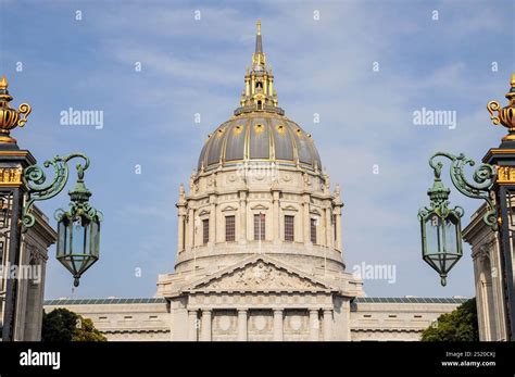 San Francisco City Halls Elegant Dome And Details Under A Clear Blue