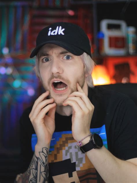 The Idk Hat Robertidk