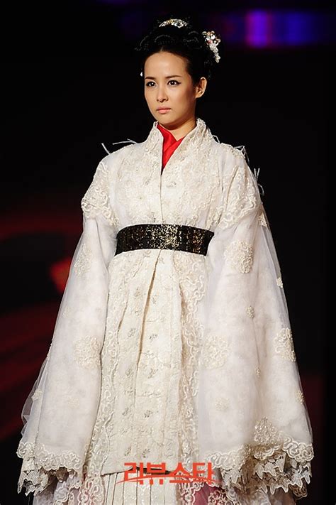 조여정 소신 밝혀 후궁에서 노출 한 번 더 감행한 이유는