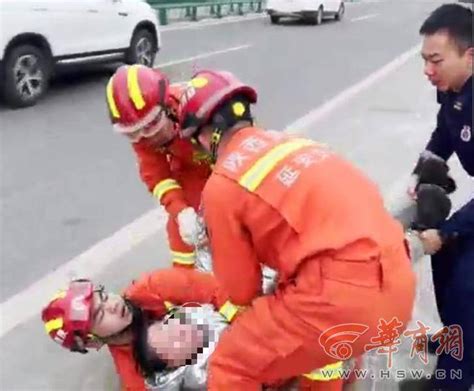清晨一女子欲跳高架桥 消防员紧紧抱住一把救下 人员 轻生 救援