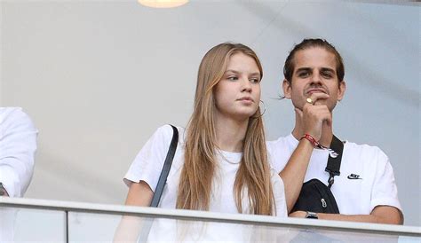 Iga Lis Pozuje W Wannie Zrobiła Domówkę W Londynie