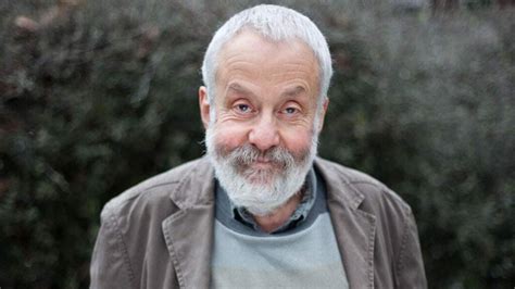 British Filmmaker Mike Leigh Celebrated In Paris Arts24 France 24