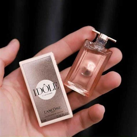 Nước Hoa Kích Dục Cho Nữ Cực Mạnh An Toàn 2026