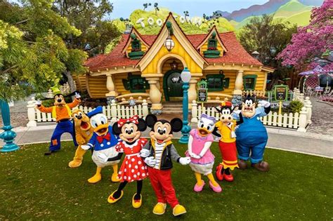 What To Expect At The Reimagined Toontown At Disneyland