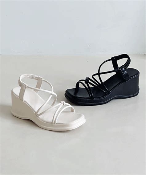 [💗당일출고 신상특가💗] 폭신 웨지 통굽 꼬임 스트랩 샌들 7cm 6255 에이블리