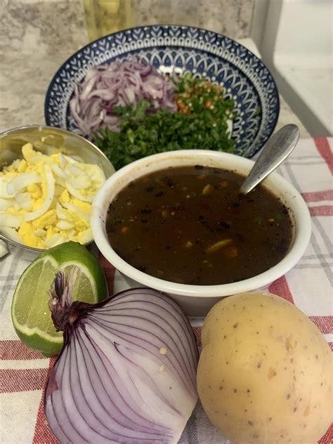 স্বা চটপটির ডাল আর ফুচকা কিনে রেখেছি অনেকদিন হবে। মানে ফুচকা যেটা ভেজে নেয়া যায়। বর বেশ টাইট