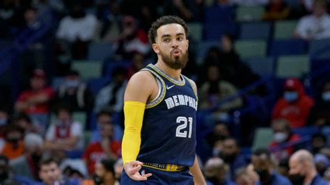 Tyus Jones Career Night Leads Grizzlies To Win Over Pelicans Memphis