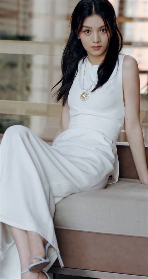 Jessie Li Feet 42 Photos