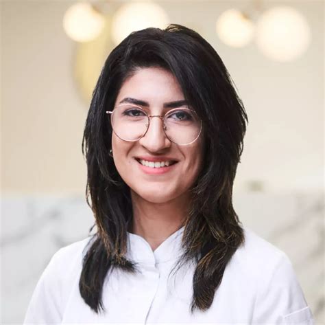 Spezialisten In Jeder Disziplin › Das Team Hinter Pearldent