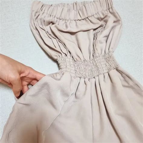 점프수트 점프슈트점프수트밴딩셔링골지니트가디건유니크빈티지섹시홀복 On Bunjang Global Site