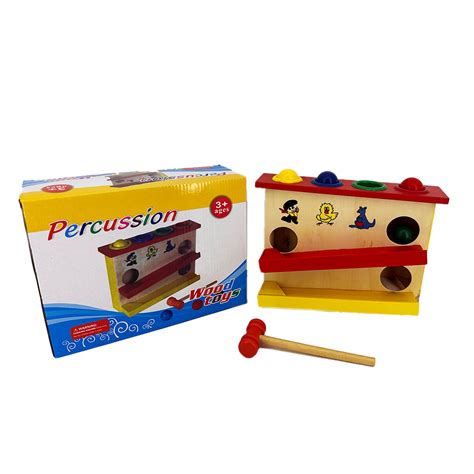 ხის სათამაშო ჩაქუჩით ჭიტა