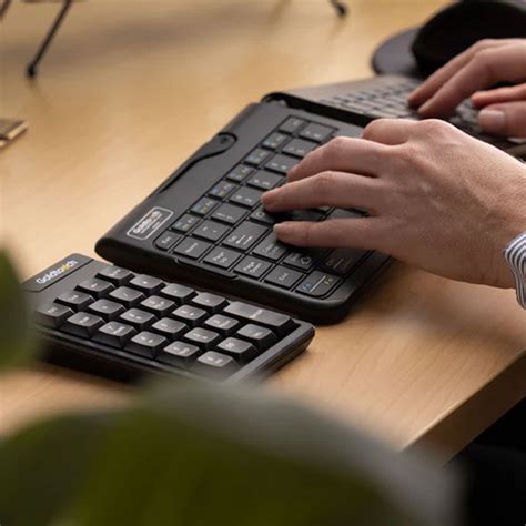 Goldtouch Elite Usb Numeric Keypad From Posturite