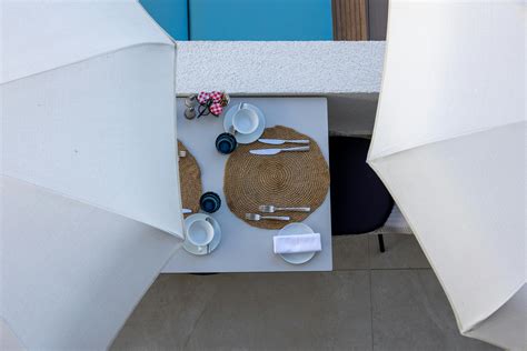 높은 곳에서 식사하다 도시 경관 도시 생활 도시 식사 도시 풍경 레스토랑 레스토랑 디자인 레스토랑 분위기 레스토랑 외관 레스토랑 의자 레스토랑 테라스