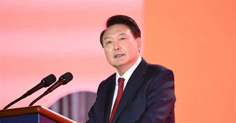 민주 尹 탄핵 대신 임기단축에 힘 싣는 이유