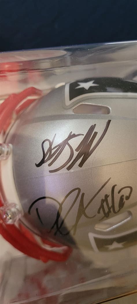 Trying To Identify An Autograph Rpatriots