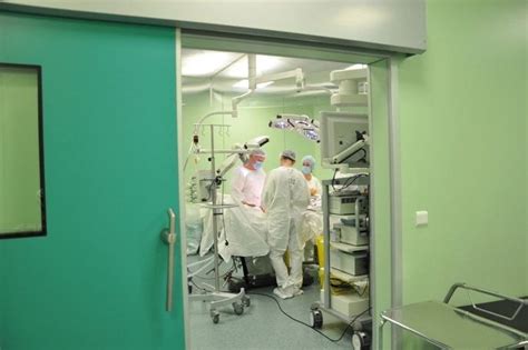 В Красноярске женщине успешно удалили несколько опухолей на единственной почке — Новости