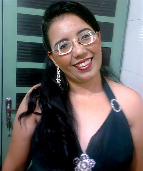 Pin By Bobby Laurel On Gwg Girls With Glasses Girl Girls With