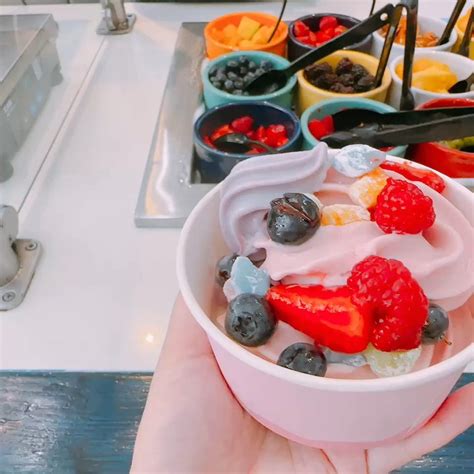 Go Greek Yogurt Updated April 2026 685 Photos And 645 Reviews 452 N