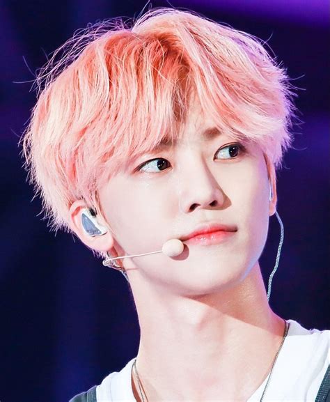 핑크 머리 걔로 통하는 남돌들 팬플러스 커뮤니티