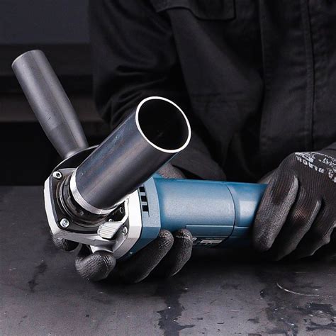 Crafty Panda Turn Old Angle Grinder Into Portable Workshop Belt