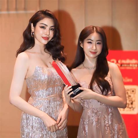 လော်ကင်ကို ချစ်ဖို့ကလွဲပြီး ကျန်တာတွေးဖို့ ဦးနှောက်ပါမလာဘူးနေမှာ သမီးလေးက မွေးရကျိုးနပ်တာဟယ်😇