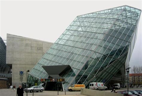 A History Of Architecture Deconstructionism Futuristische