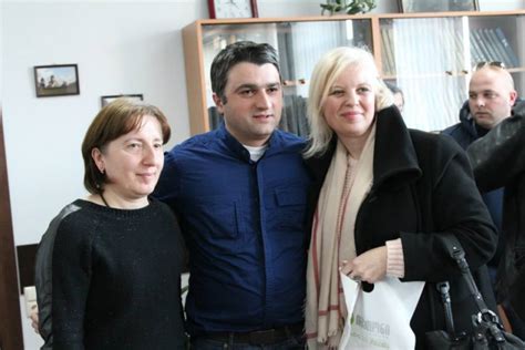 ჯონ ლენონის წიგნის პრეზენტაცია ზუგდიდში გამომცემლობა არტანუჯი