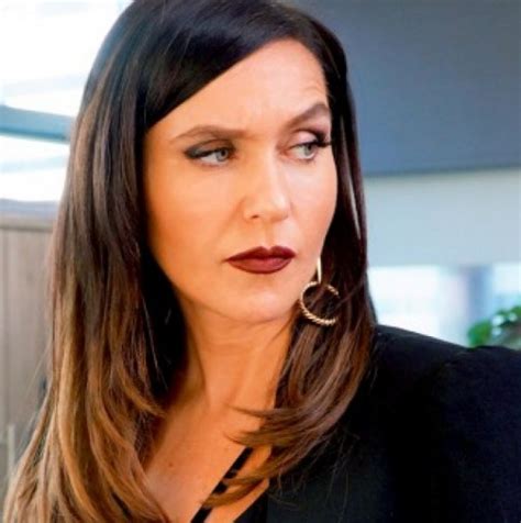 Утре в Опасно изкушение Ето чия идея е коварният план Халит да се откаже от сватбата с Йълдъз и