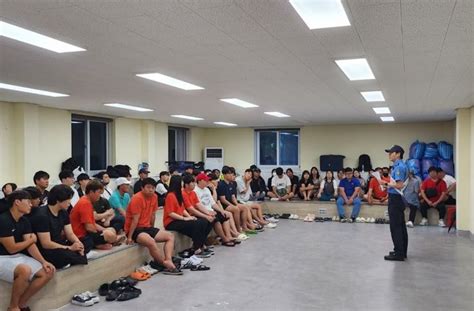 완도해경 “해수욕장 어벤져스” 민간안전관리요원 교육하다